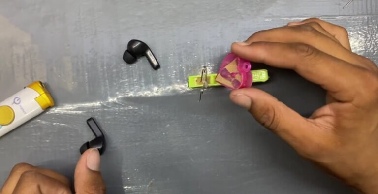 How to Charge Wireless Earbuds Without a Case?